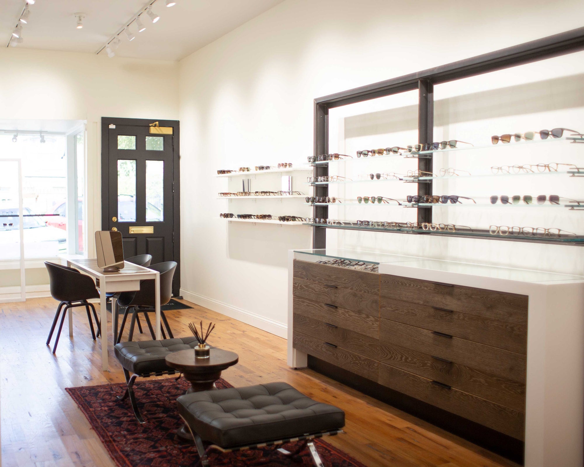 Find a Barton Perreira Location Near You